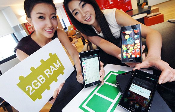 LG announces Optimus LTE 2 with 2GB of RAM - SoyaCincau