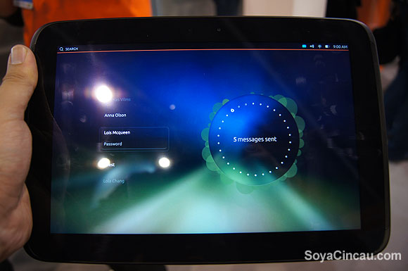 MWC 2013 Hands-On: Ubuntu on tablets and phone - SoyaCincau