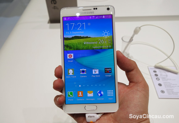 Hands-on: Samsung Galaxy Note 4 - SoyaCincau